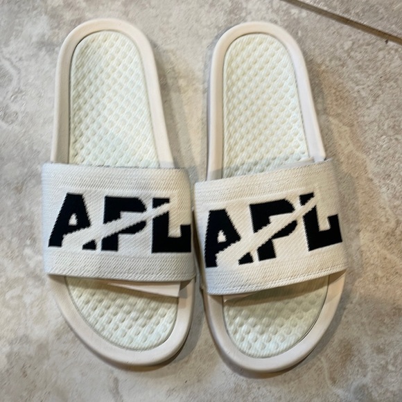 APL | Shoes | New Apl Techloom Big Logo Slides Sandals Creamblack ...